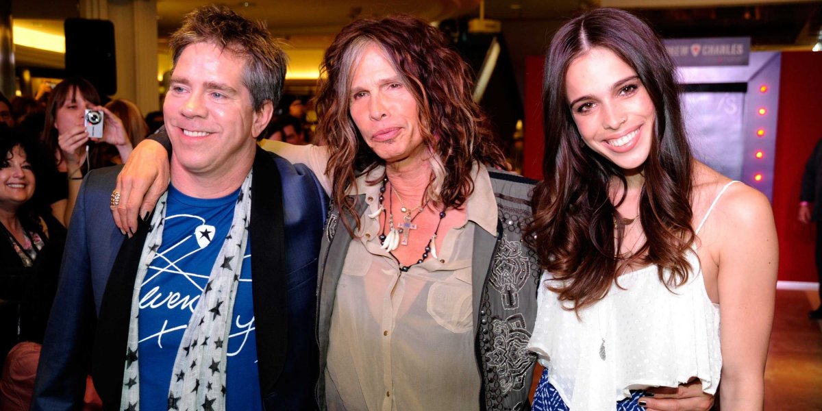 Δείτε τις 20 πιο σέξι κόρες των διάσημων ροκσταρ